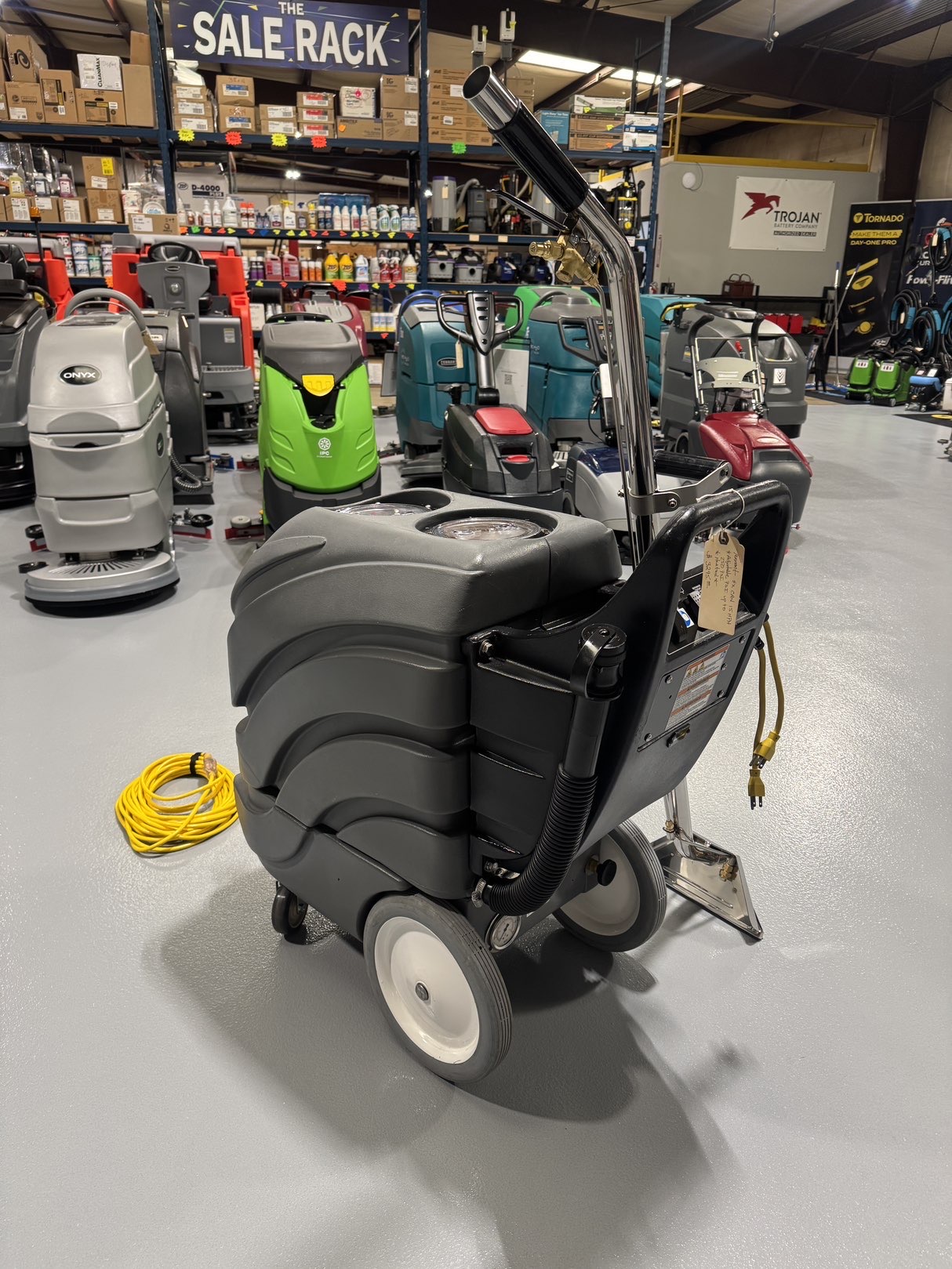 Tennant EX-CAN-15HPH Heated Carpet Extractor Refurbished