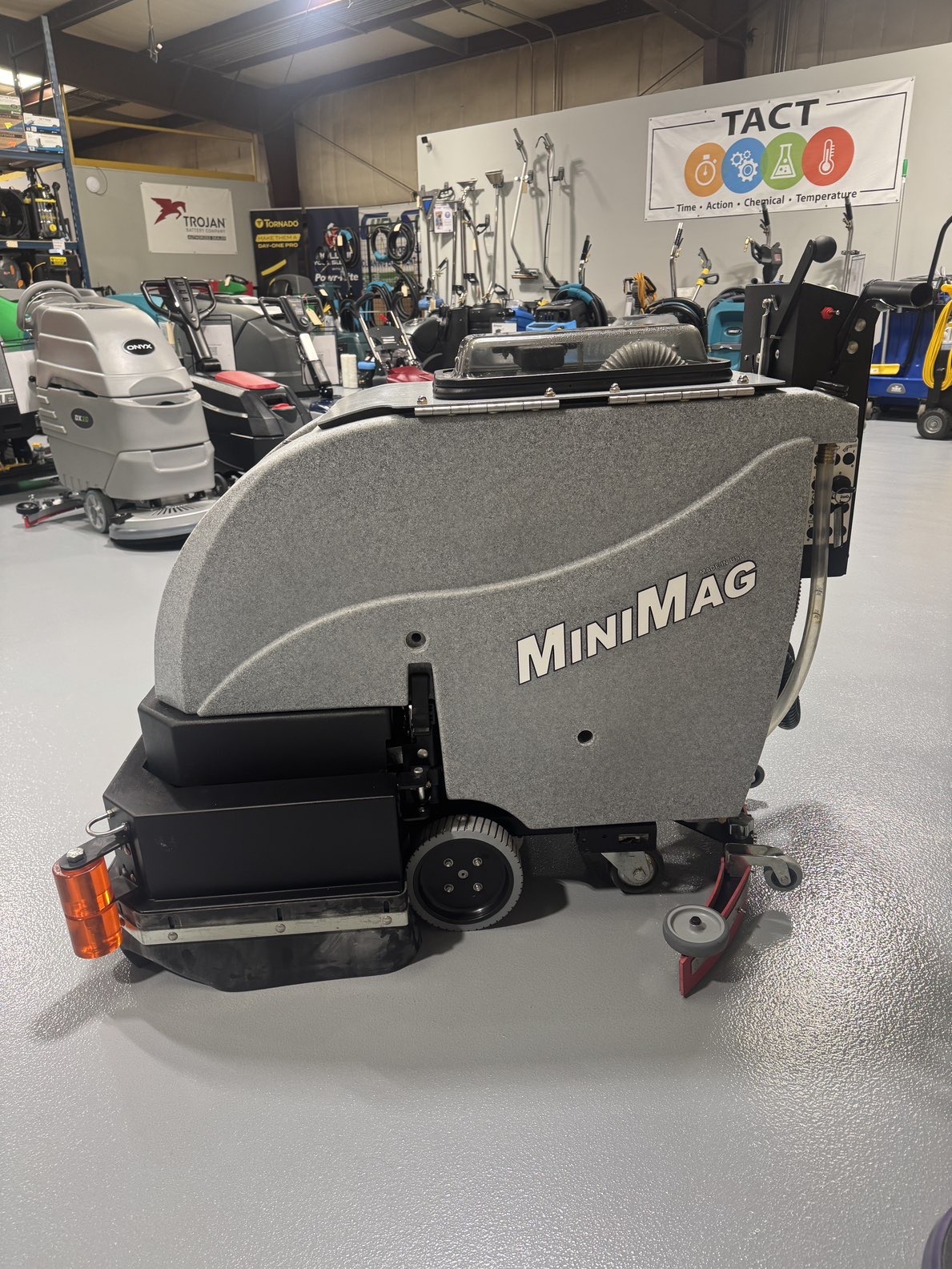 Tomcat MiniMag 26D Walk-Behind Floor Scrubber Refurbished - ChemSource ...